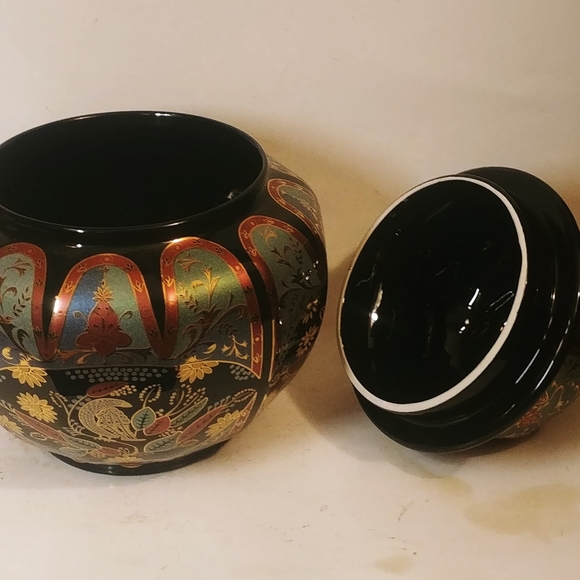 Decor Exclusiv | Accents | Decor Exclusiv Black Porcelain Lidded Ginger ...